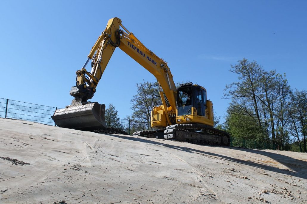 Bagger – Tiefbau Hark